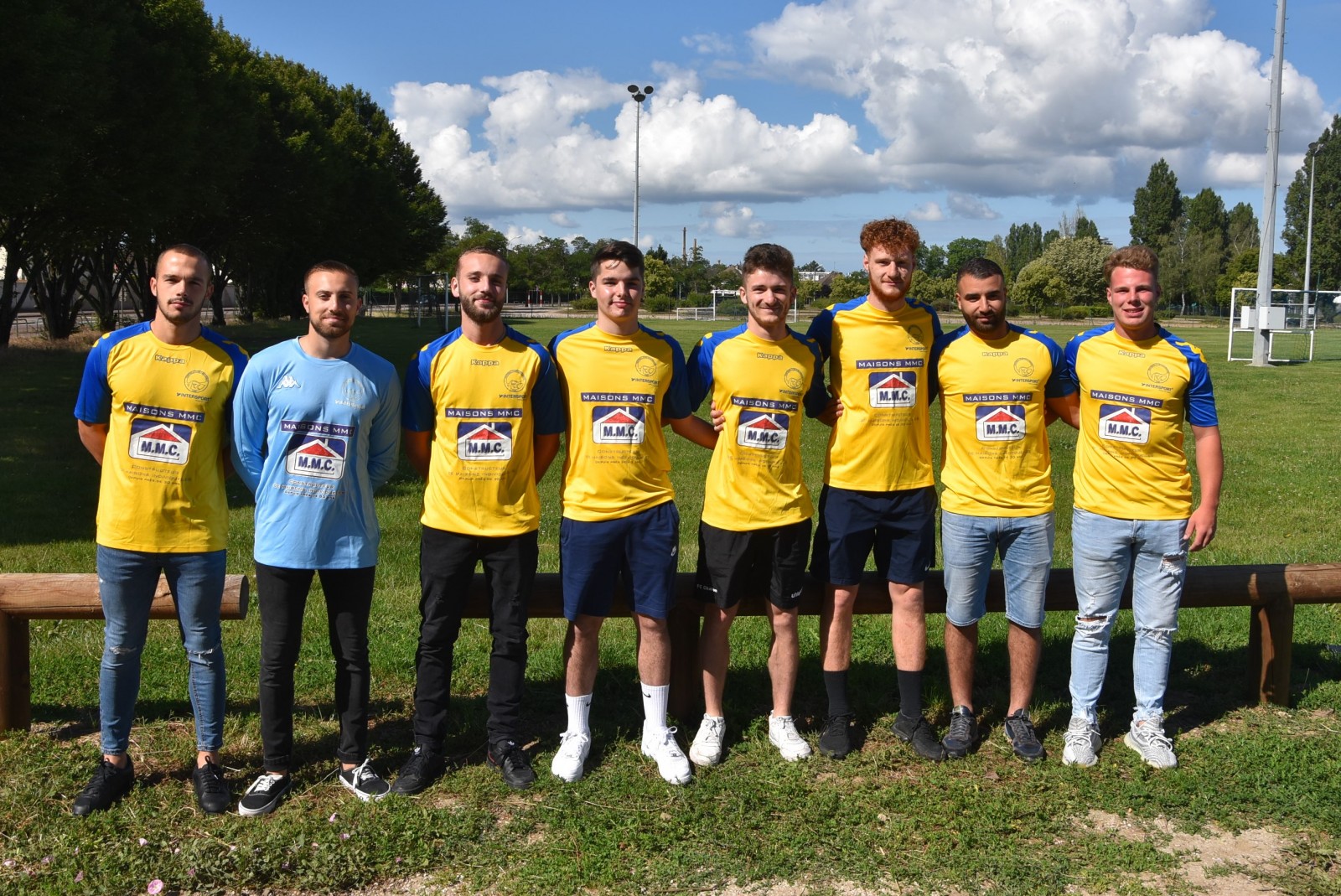 Avec 10 nouvelles recrues pour la saison 2020/21, le FC Chalon se ...