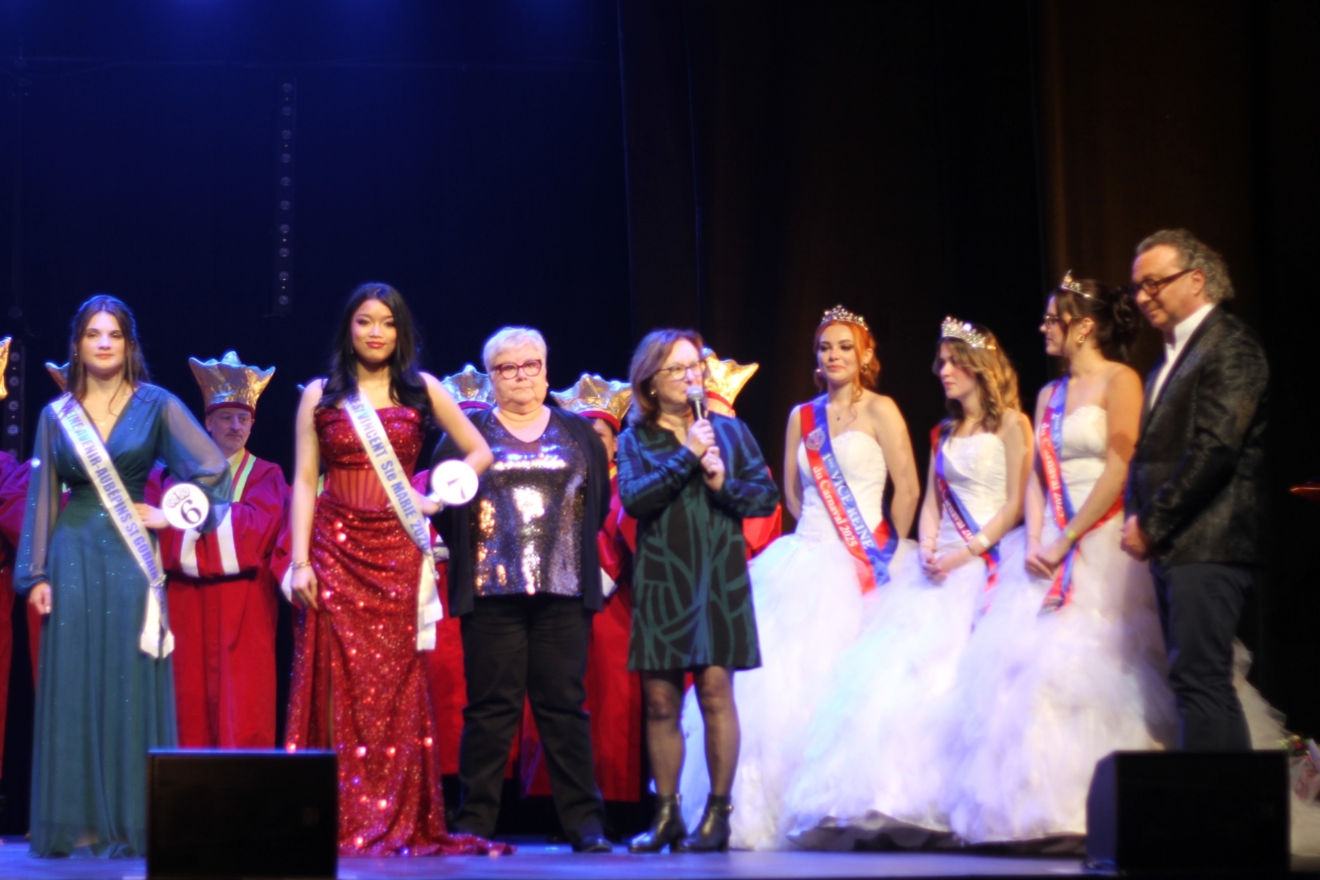 Élection de la Reine du Carnaval de Chalon 2026 : Clara Chemouny sacrée ...
